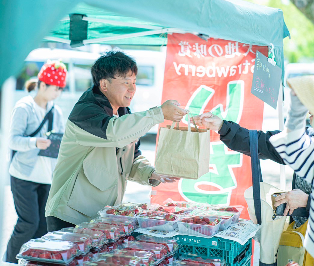 Mother Moon Café - マザームーンカフェ | 兵庫県神戸市｜神戸農園ハレいろ｜代表 佐々木隆仁さん
